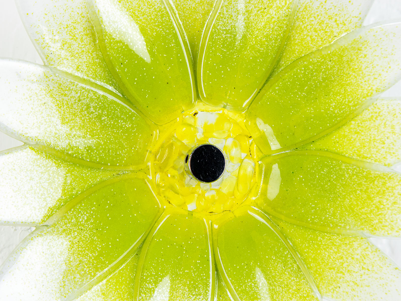 Artisan Spring Green Small Flower – Jo Downs Handmade Glass